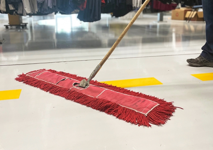 Dust Mops | Service Uniform Mop Rental